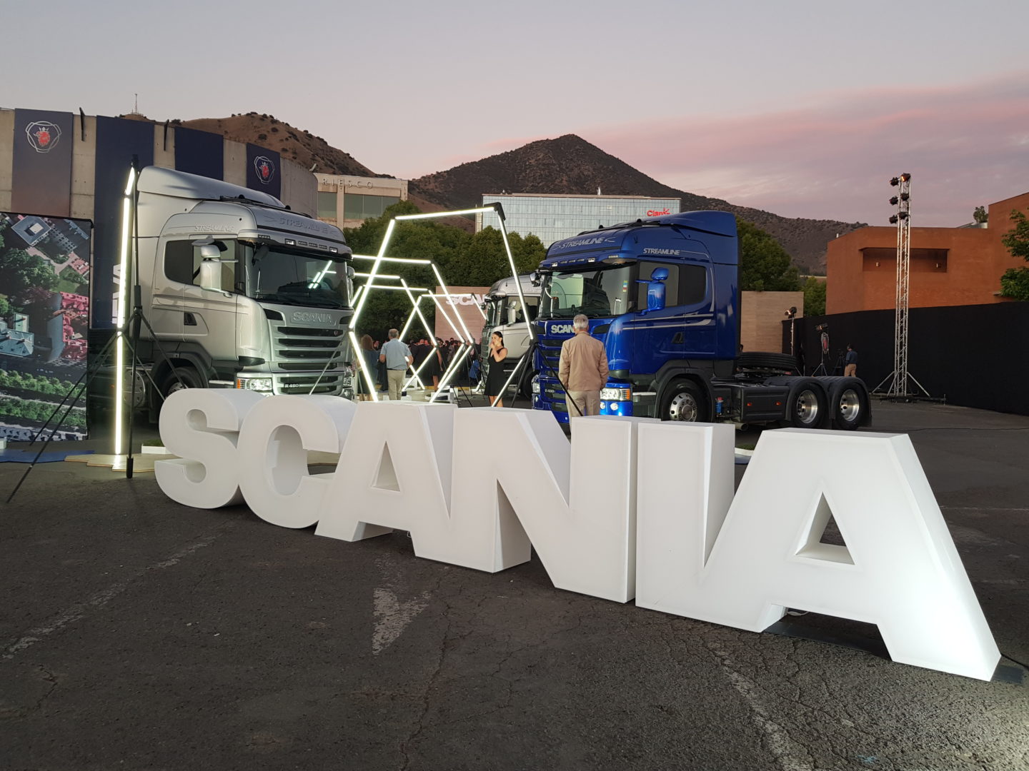 Lanzamiento de la nueva generación de Camiones Scania en Chile ...